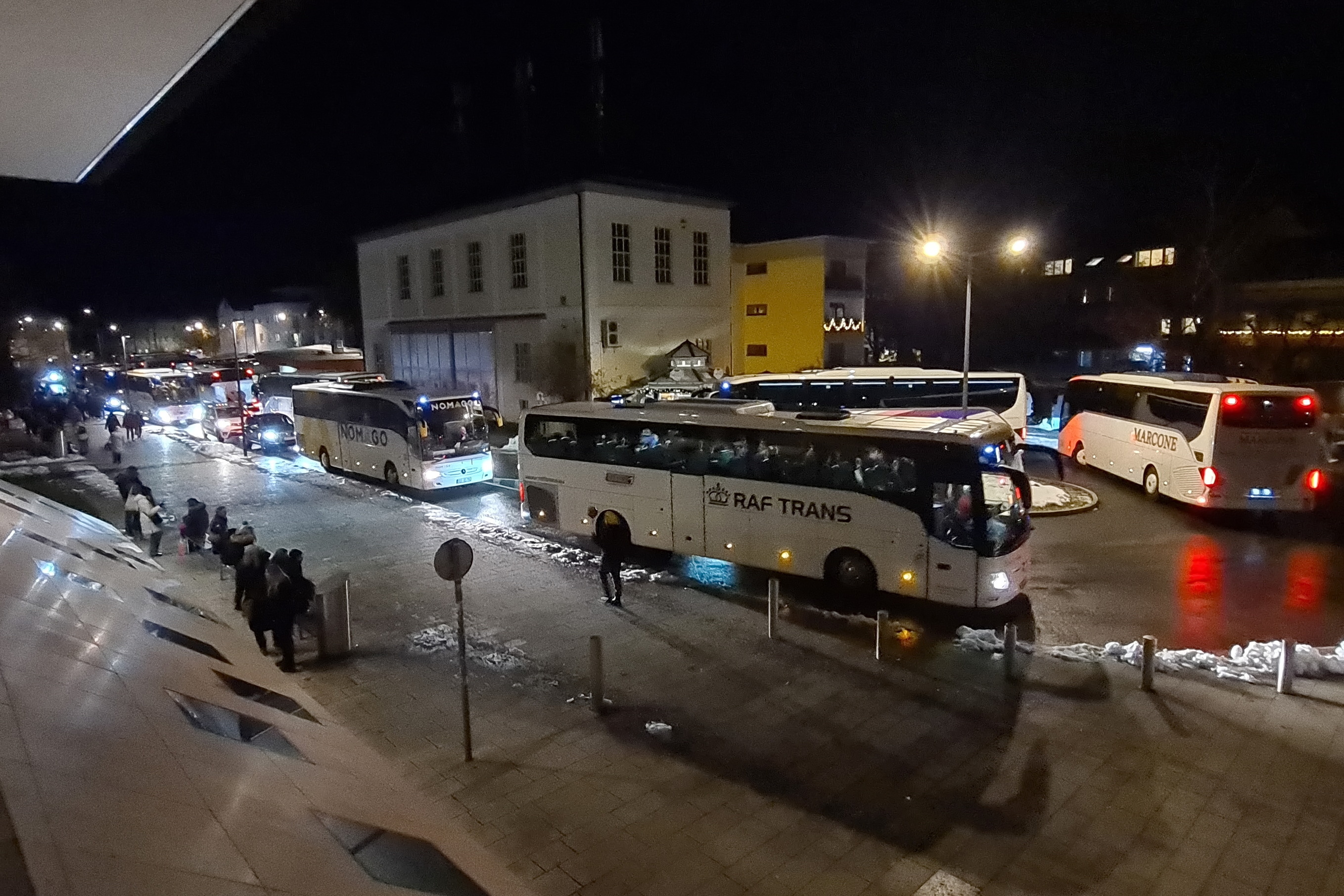 FMT-Pictures - Stau am Busterminal Nonntal vom 09.12.2023